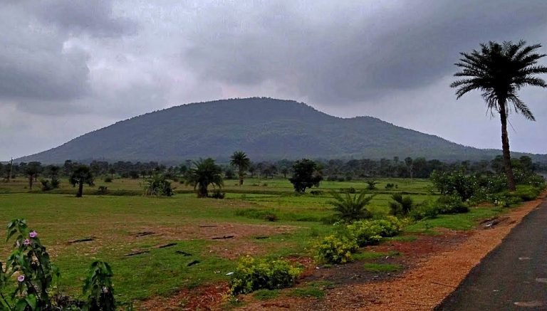 A Weekend Trip from Kolkata to Remember: Susunia Hill Trek